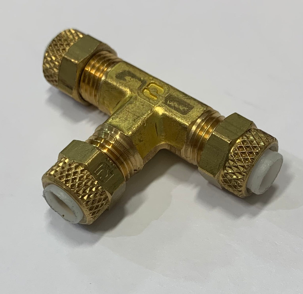 "T" - for 1/4" Poly Flo Tubing – US Geo Supply